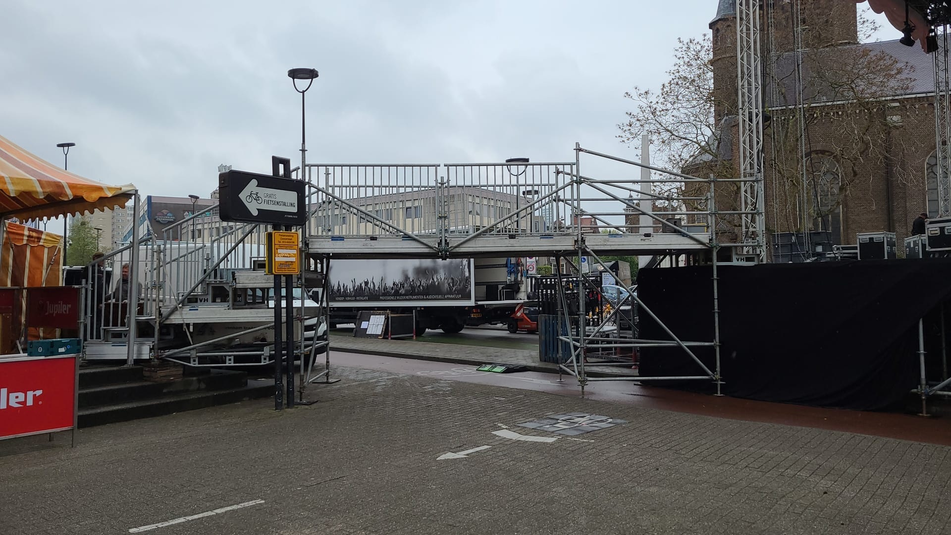 Costum Deck - Eekels Verhuur B.V.